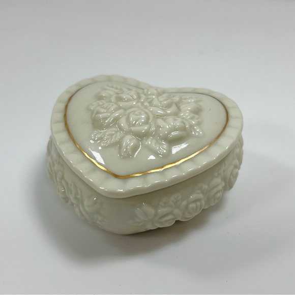 Accents | Vintage Porcelain Rose Trinket Box With Gold Detailing And ...